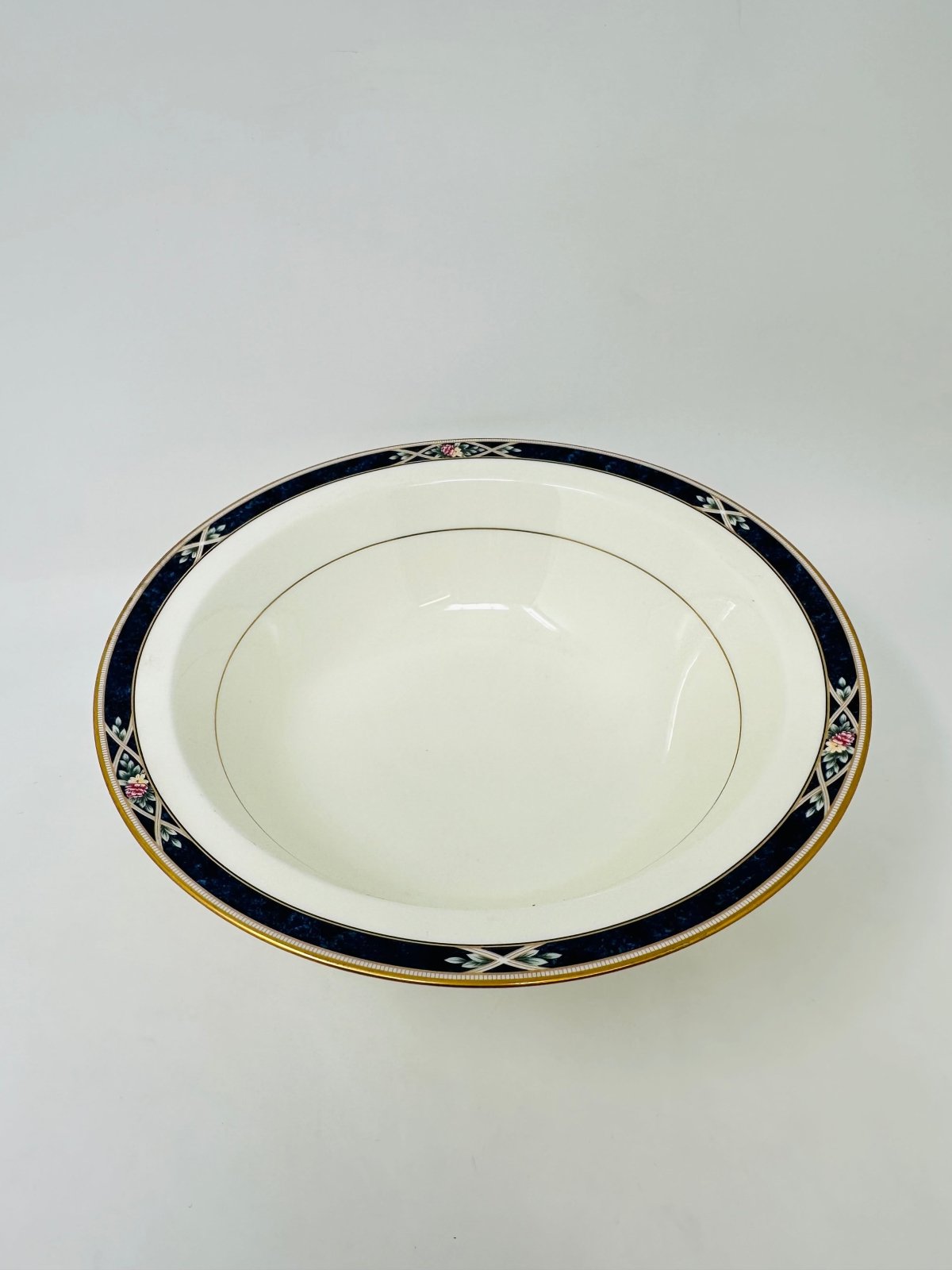 Noritake Azure Garden Round Veg.Bowl - Kitchen Smart